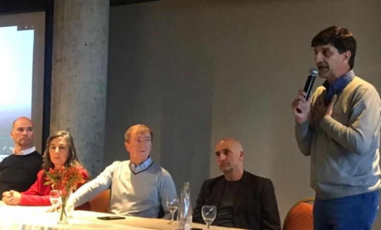 Tortoriello presentó a su compañero de fórmula y hubo duras críticas ...