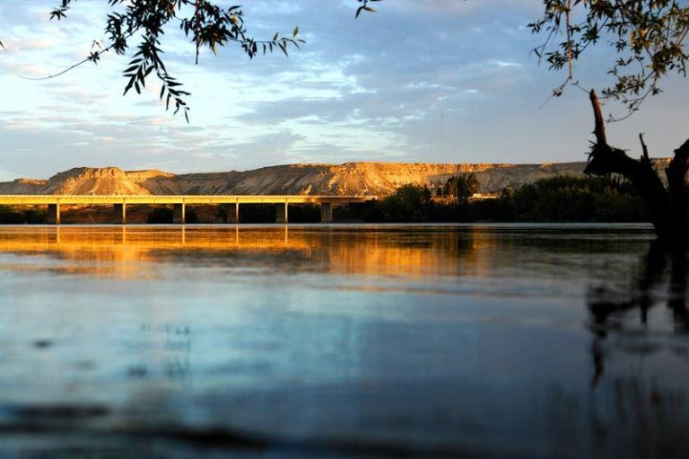 El río Negro recupera caudal y trae un 40 % más de agua - RocaNoticias.com